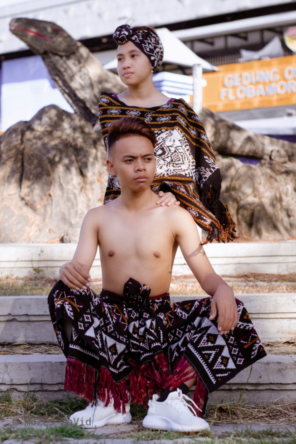 Pakaian Adat Rote: Warisan Budaya yang Menggambarkan Identitas dan ...